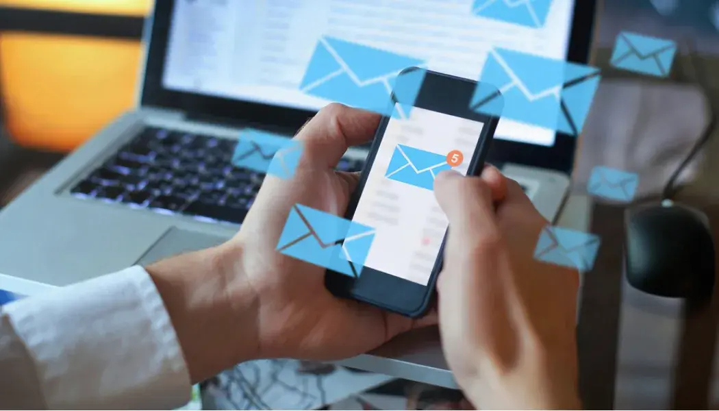 How Insurance Companies Can Improve Internal Communications